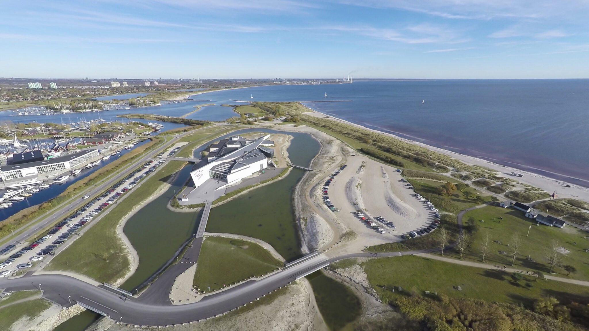 Vandet omkring ARKEN - A.P. Møller Fonden